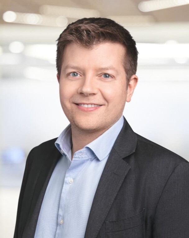 Team - Searchlight Capital