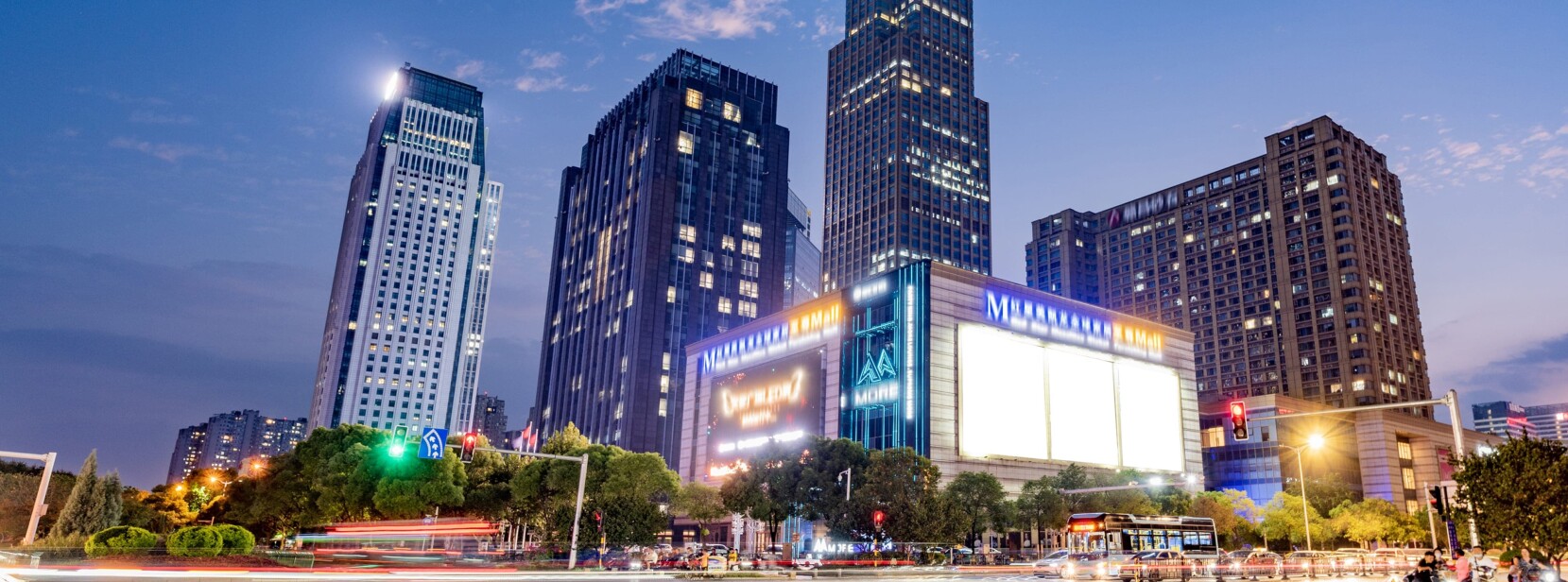 Adams Outdoor Advertising. - Searchlight Capital